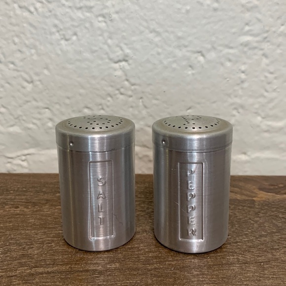 Vintage | Kitchen | Vintage Mcm Spun Aluminum Salt Pepper Shakers ...